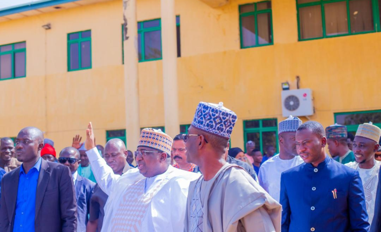 Gov Idris Pays Unscheduled Visit To Kalgo Medical Centre, Says Casual ...